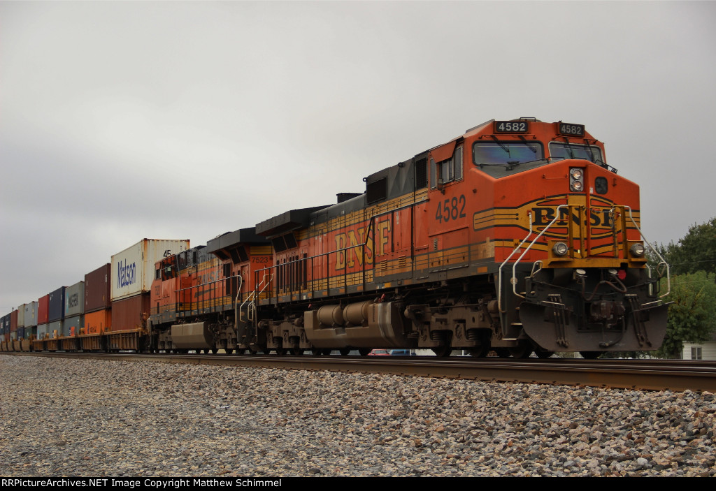 BNSF 4582 - DPU #2